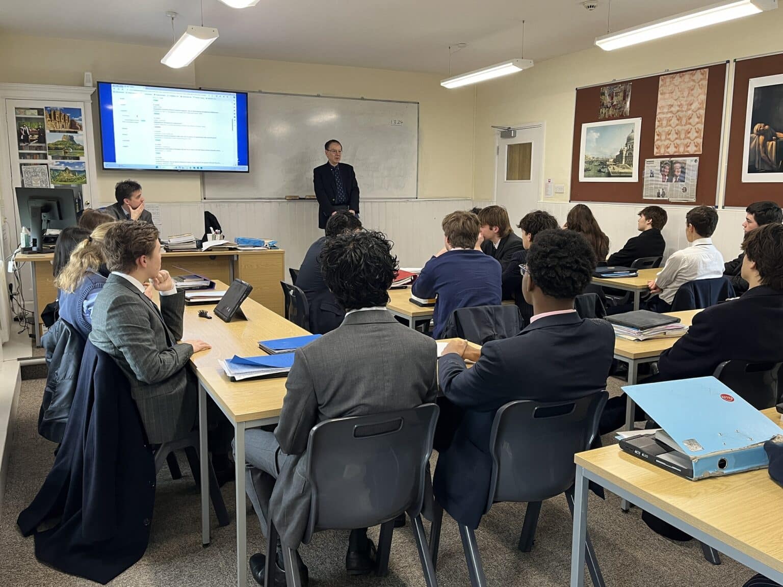 Old Oundelians return at the Front of the Class | Oundle School