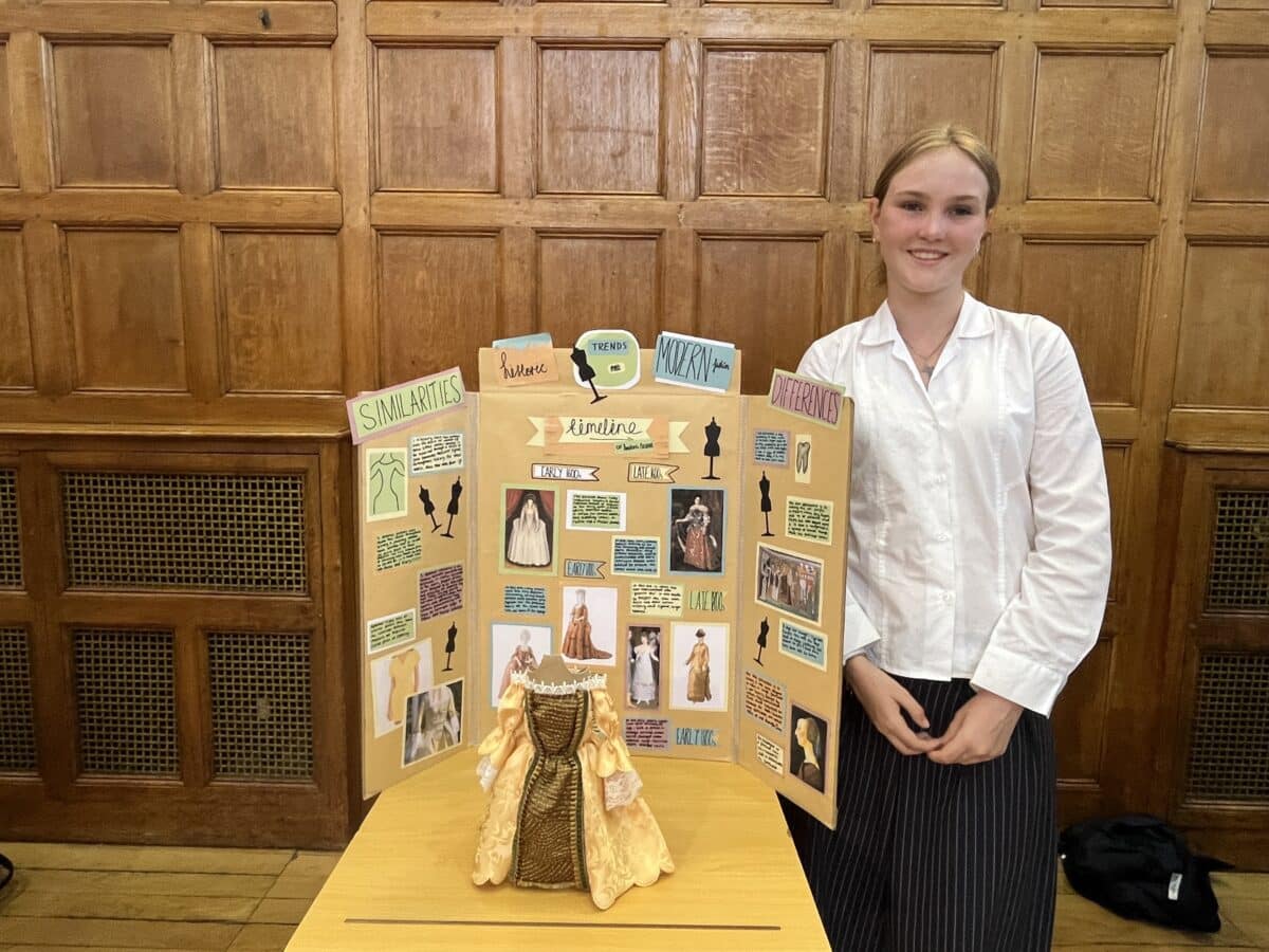 Making Connections in the Trivium Course | Oundle School